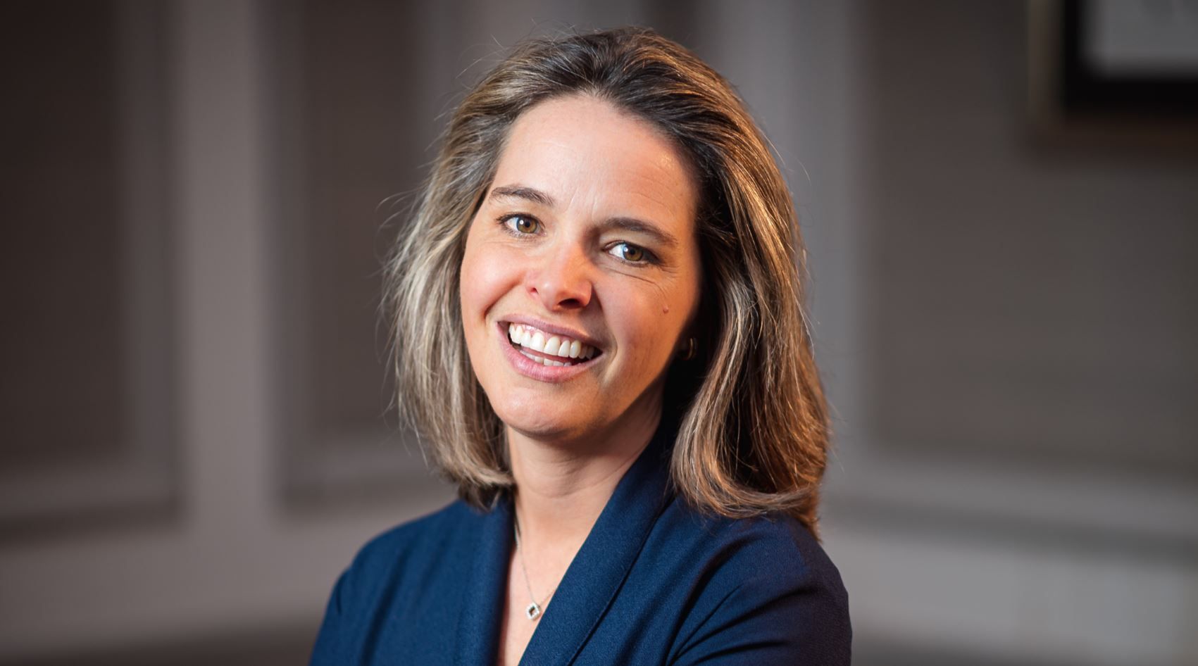 Erin Meyer explains the Netflix "reinvention" framework | Growth Faculty